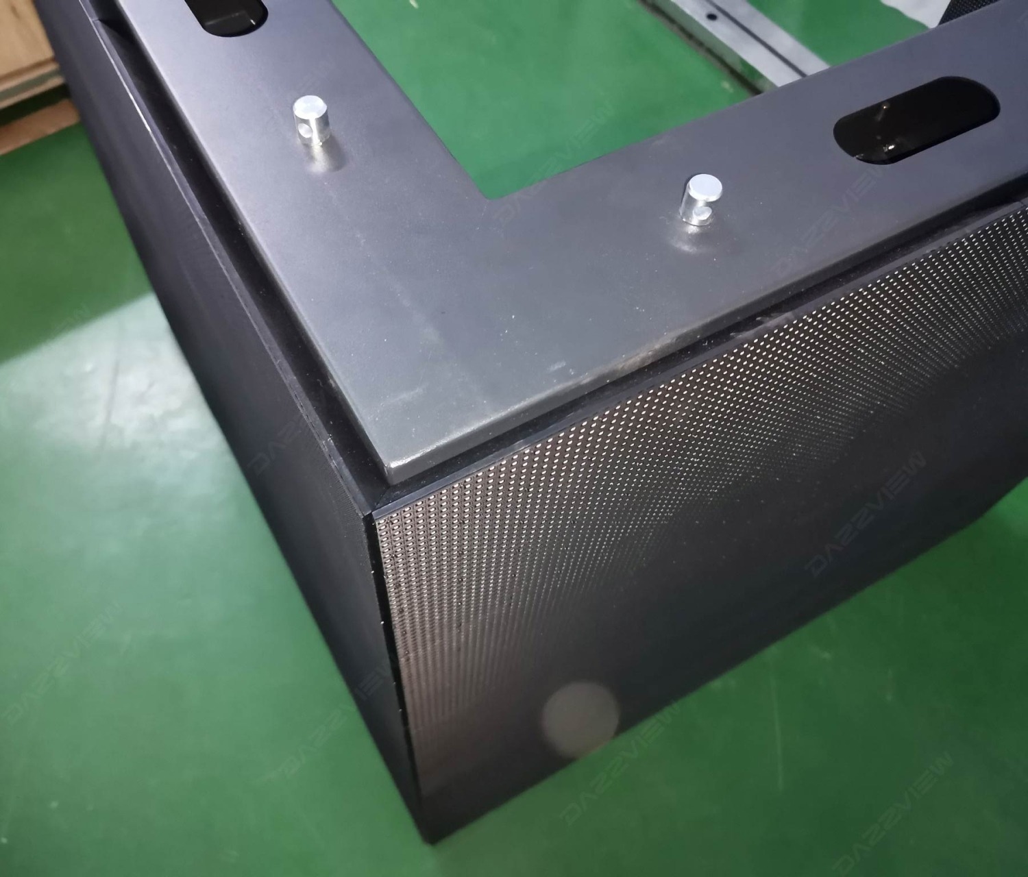 Corner LED Display - Dazzview