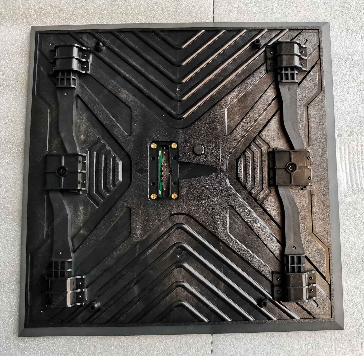 Corner LED Display - Dazzview