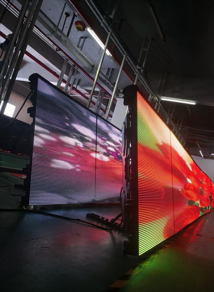 Perimeter LED Display - Dazzview Technology