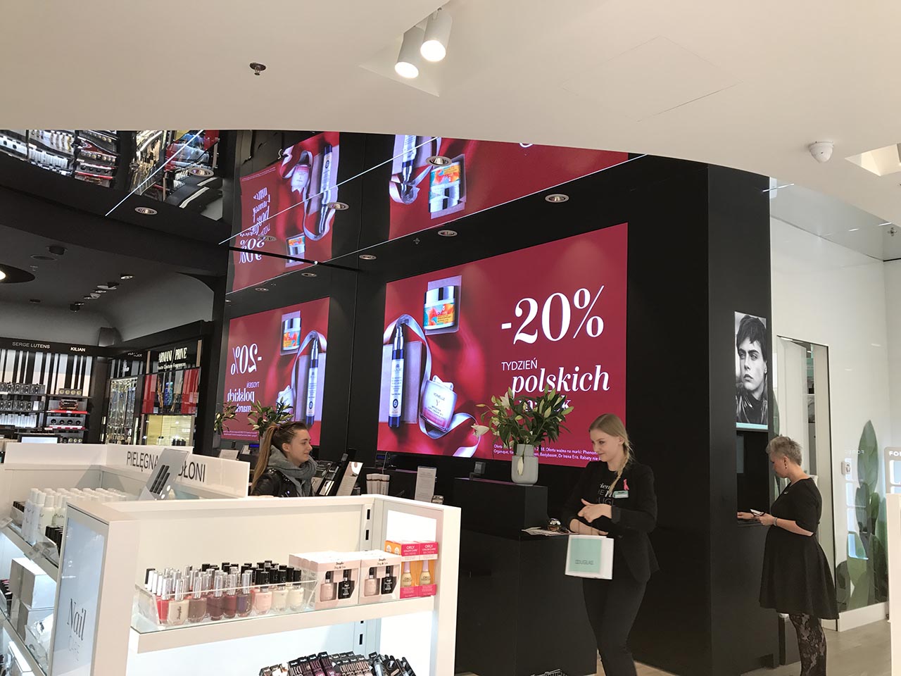 Retail Shop - Dazzview LED Displays | Chinese Leading LED Display ...